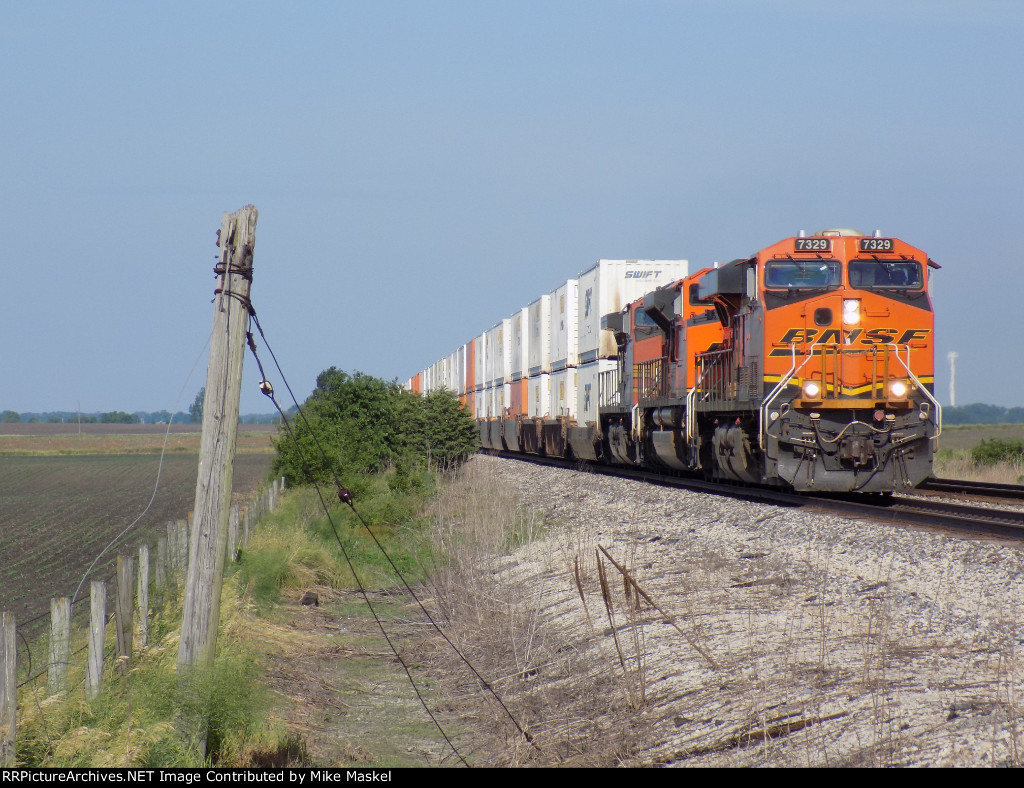 BNSF 7329